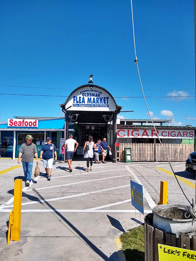 Welcome to bargain hunter's paradise! This entrance is the gateway to a world where one person's castoff becomes another's prized possession. Let the treasure hunt begin!