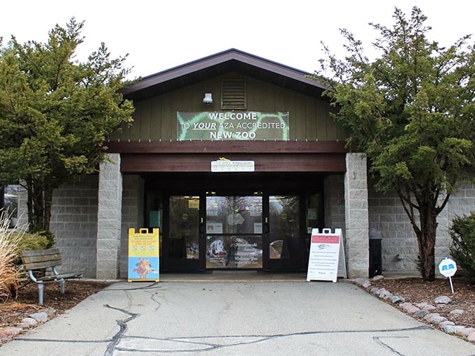 Open sesame to a world of wonder! The NEW Zoo's hours are designed to fit any schedule, from early birds to night owls