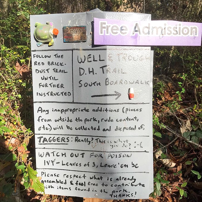 Free admission to a world of wonder! This quirky entrance sign promises a journey through Atlanta's very own cabinet of curiosities.