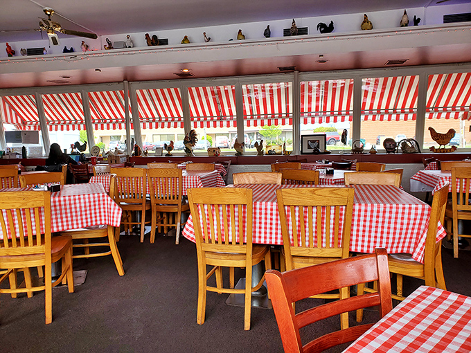 Checkered tablecloths and chicken decor galore! Step into a Norman Rockwell painting where the aroma of fried chicken replaces oil paint.