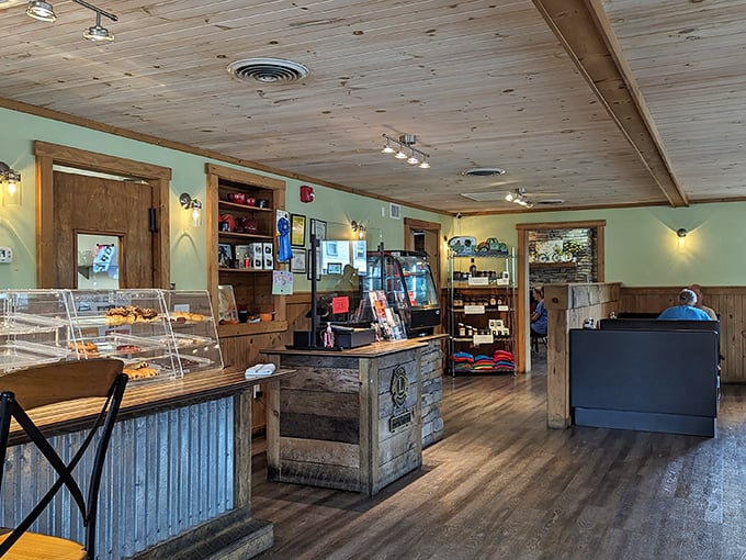 Step inside and you'll feel like you've wandered into your cool aunt's cozy kitchen &ndash; if your aunt had impeccable taste in rustic decor.