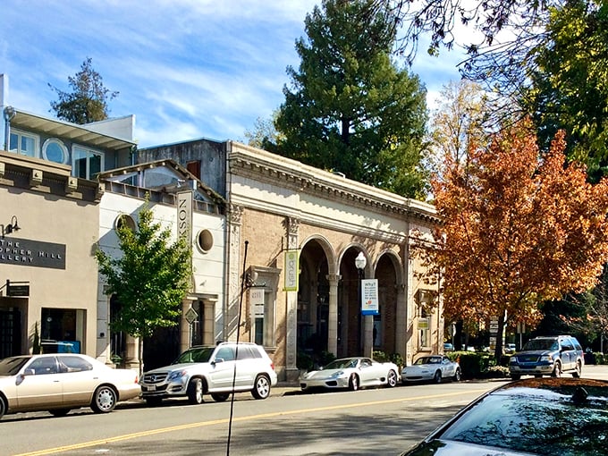 Town: Step into a postcard! This historic building could tell tales of Prohibition-era speakeasies and modern-day wine enthusiasts. If walls could talk, they'd probably slur a bit.