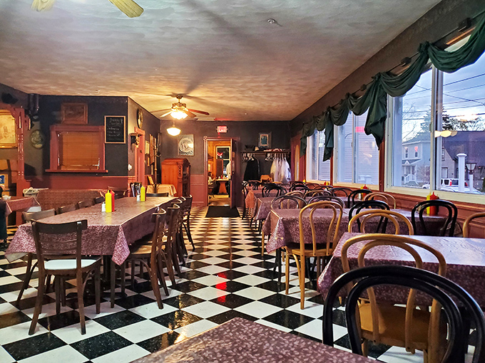 Checkered floors and bentwood chairs &ndash; it's like dining in a Norman Rockwell painting, but with better lighting and no risk of becoming two-dimensional!