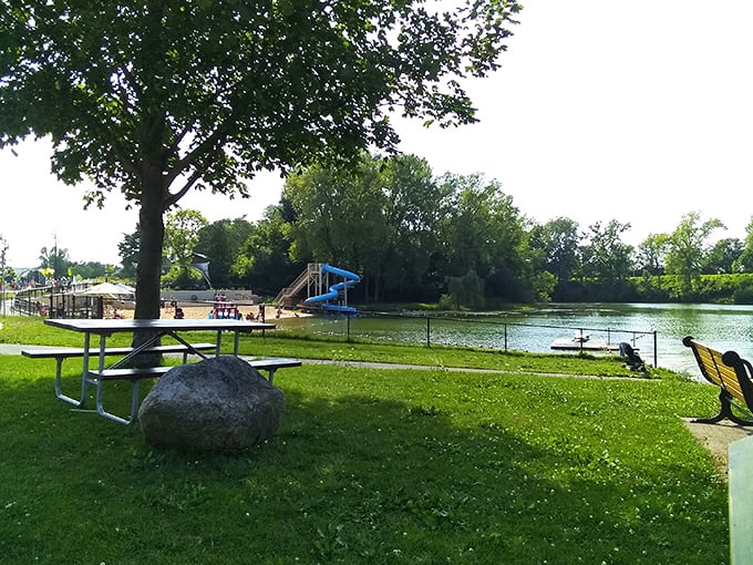 Picnic perfection or beach bonanza? Why not both! This spot's got more amenities than my first apartment, and trust me, that's saying something.