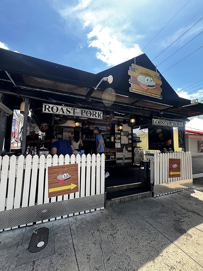 Clams might be the headliner, but DJ's lobster rolls steal the show. It's like Broadway for your mouth!