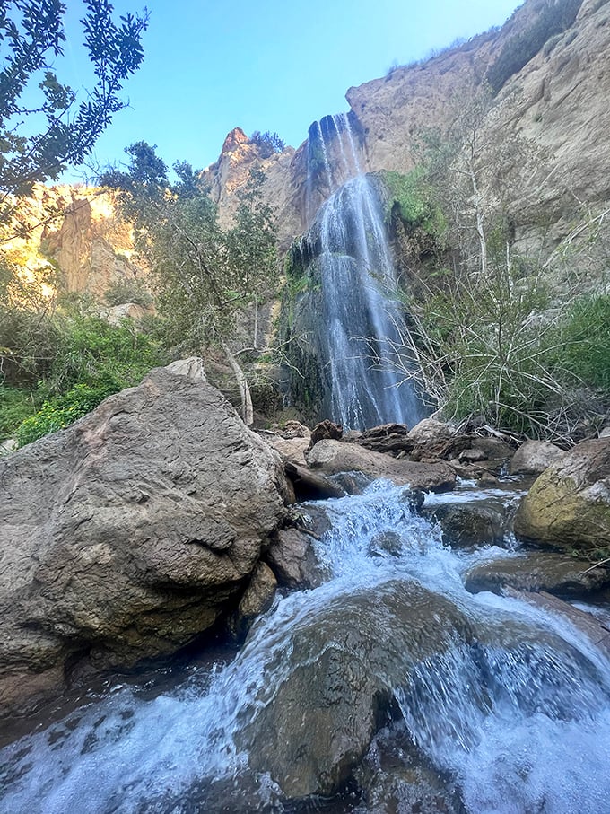 Indiana Jones, eat your heart out! Escondido Falls turns hikers into explorers with its hidden three-tiered wonder.