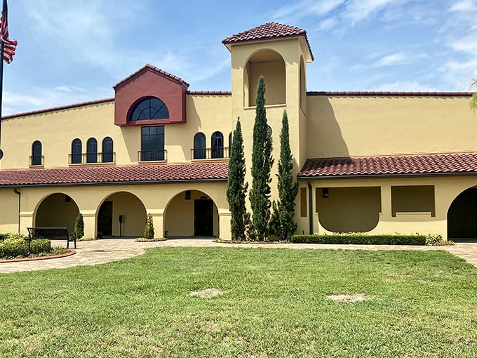 Lakeridge Winery: Florida's got hills? And grapes? This Clermont gem is like finding an oasis in a sea of orange groves.
