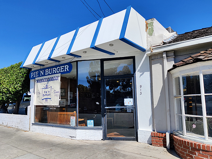 Pie 'n Burger: A time machine disguised as a diner. Step into the 1960s and leave with a full belly!