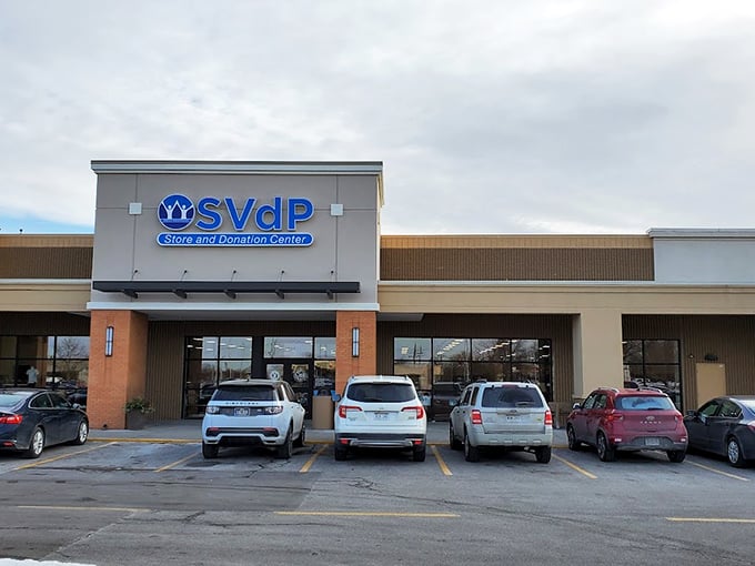 Thrift store time machine! Vintage finds and retro treasures await, ready to transport you back to the golden age of bell-bottoms.