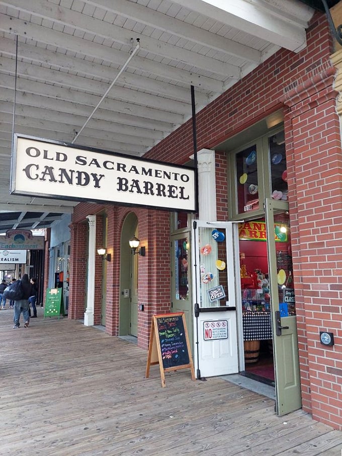 Yeehaw for your sweet tooth! The Old Sacramento Candy Barrel brings the Wild West to your taste buds, no six-shooter required.
