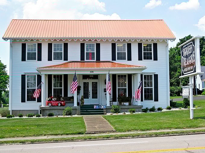 Stars, stripes, and steals! This patriotic paradise is where vintage Americana meets modern bargain hunting in the heart of Kentucky.