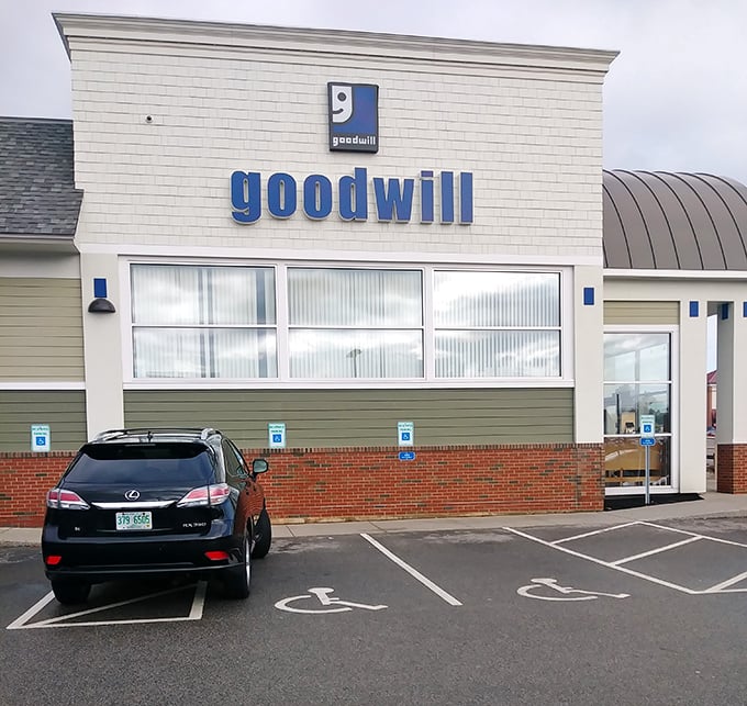 Ahoy, bargain seekers! Goodwill's ship has come in, laden with gently used treasures. Time to set sail on a sea of savings!