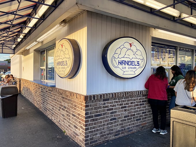 Fresh scoops daily? Handel's isn't just serving ice cream; they're dishing out happiness by the cone-ful. It's like a flavor rave for your mouth!