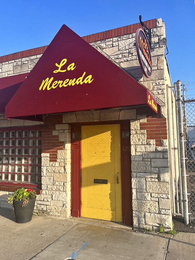 La Merenda's warm glow invites you in. It's like finding a hidden speakeasy, but with better food and no secret password!