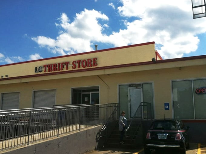 Sunlight glints off Last Chance's sign, beckoning bargain hunters to dive into a sea of secondhand surprises. Adventure awaits!