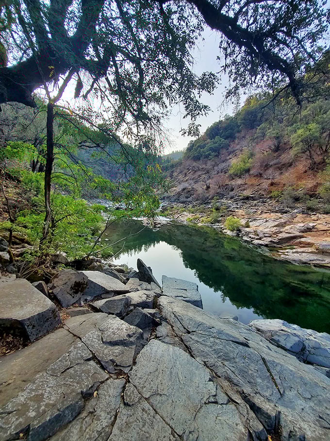Malakoff Diggins: Where the Gold Rush left its mark and Mother Nature said, "Hold my paintbrush." A surreal landscape awaits!