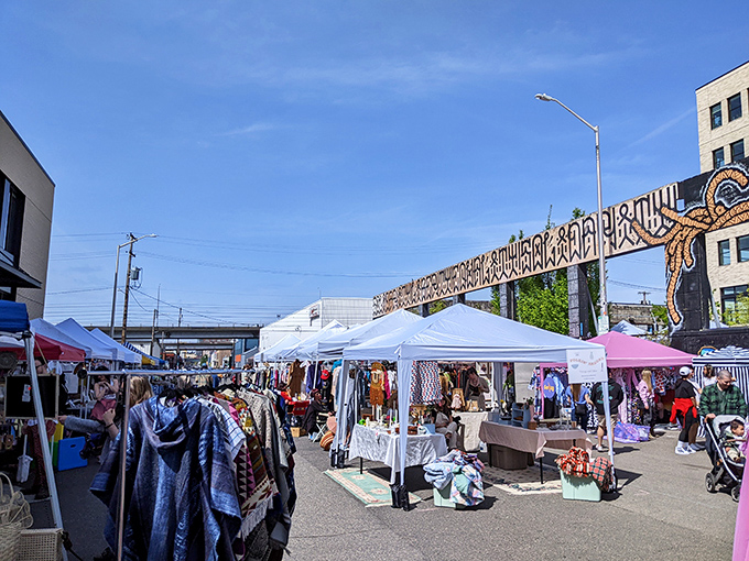 Tents as far as the eye can see, each one a portal to retro cool. It's a time-traveling treasure hunt with a side of food truck delights!