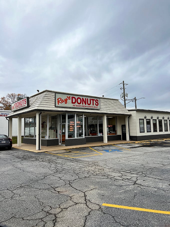 Forget the pot of gold, Ray's Donuts is the real treasure at the end of the rainbow. Simple, sweet, and utterly irresistible!