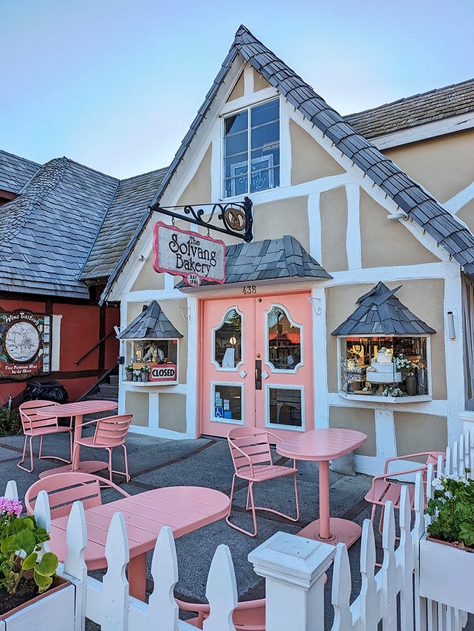 Solvang Bakery's outdoor seating is perfect for people-watching while demolishing a kringle or three.
