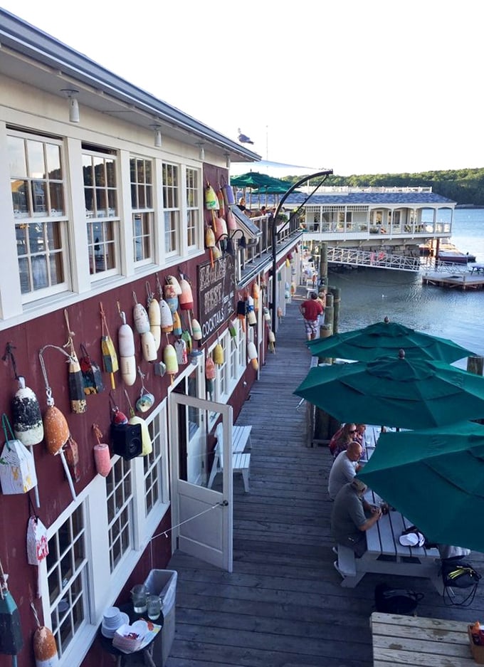 Buoy oh buoy! Stewman's colorful exterior is like a lobster's dream &ndash; if lobsters dreamed of being delicious.