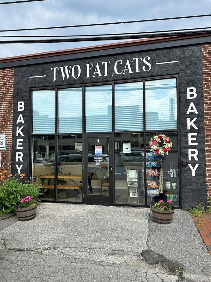 Baking up storms of sweetness! Two Fat Cats' storefront might be modest, but their pies are the stuff of sugar-coated dreams.