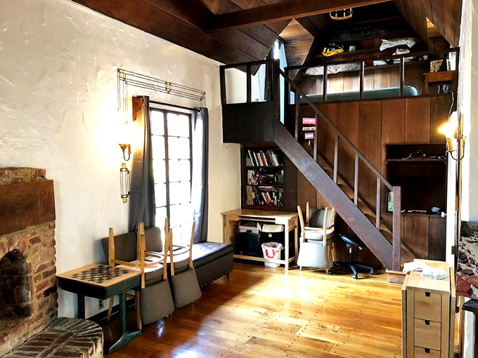 Cozy nooks and crannies galore! This interior could give the Gryffindor common room a run for its money.