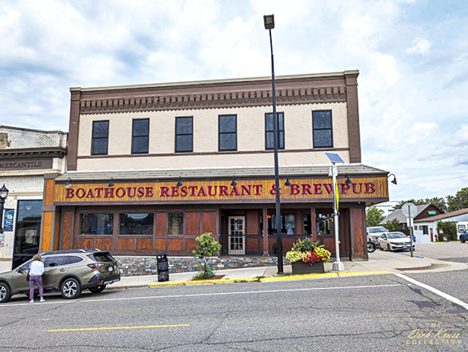 The Boathouse Brewpub: Where the fish are so fresh, they practically jump from the lake to your plate. A meal here is like a bear hug for your taste buds.