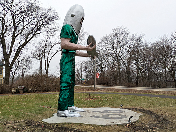 One small step for man, one giant leap for roadside attractions! The Gemini Giant watches over Route 66 with retro charm.