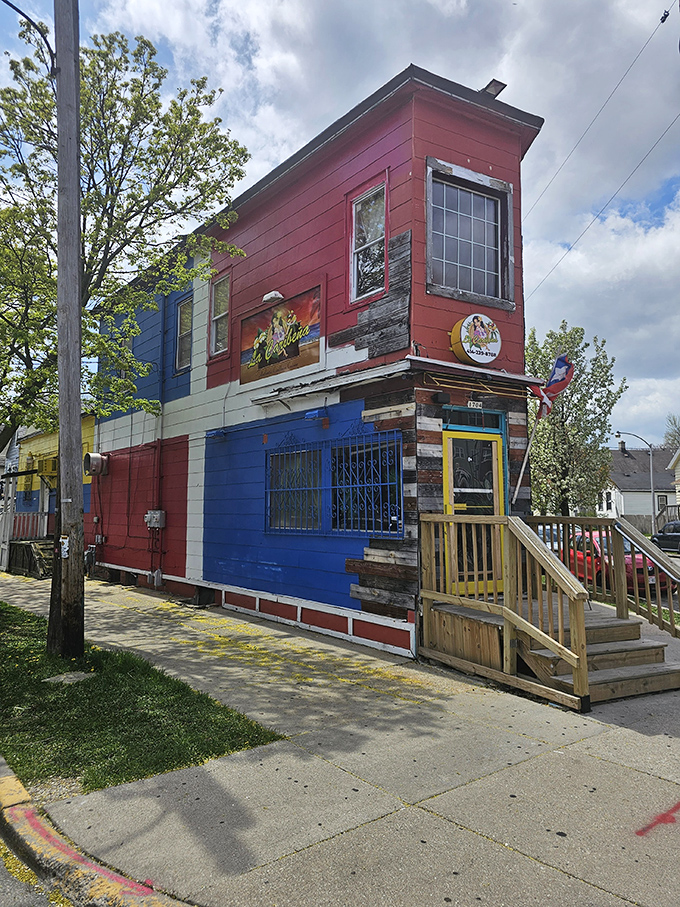 La Caribe&ntilde;a: A colorful oasis in Milwaukee! This cheerful exterior is your gateway to Cuban culinary delights.