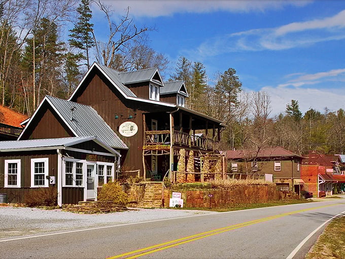 Lakemont: Where rustic charm meets artistic flair. This lakeside gem is like a Bob Ross painting come to life.