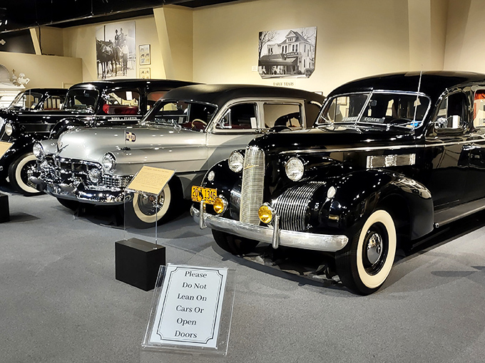 Classic cars and presidential tributes? This museum's got more American history than a Ken Burns documentary marathon.