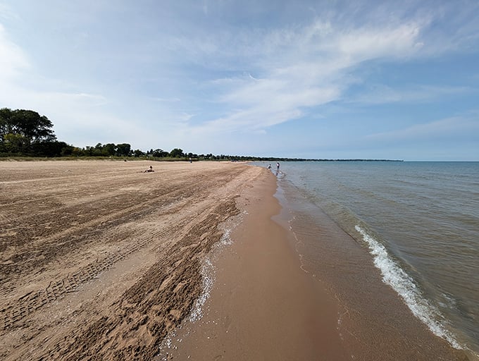 North Beach: Fifty acres of sandy bliss! It's like nature rolled out the golden carpet just for your toes.