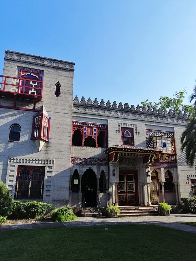 Cobblestone streets and Spanish Colonial charm? St. Augustine's Historic District is like a medieval soap opera set.