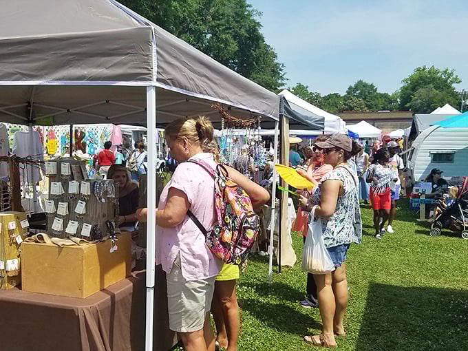 Handmade quilts and artisanal soaps galore! This open-air extravaganza is where Southern charm meets creative chaos in the best way possible.