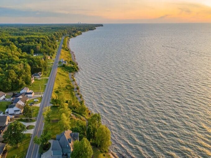 Summer camp for grown-ups! Geneva-on-the-Lake's colorful waterfront is like a postcard from the good old days &ndash; with better Wi-Fi.