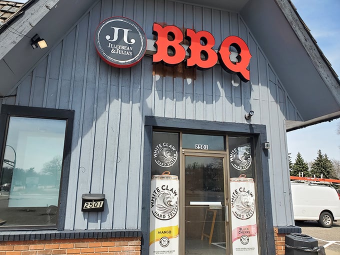 Part rustic charm, part meaty magic. Jellybean & Julia's proves that sometimes the best things come in unassuming, corrugated packages.