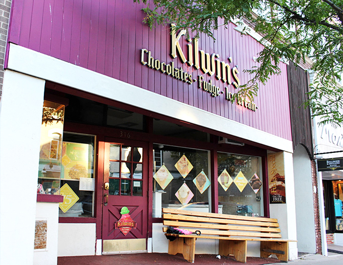 Fudge so fresh, you can watch it being made! Kilwins' waffle cone aroma is like a siren song for sweet tooths.