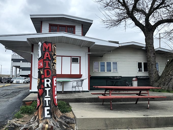 This little white building holds big flavors. Maid-Rite's been perfecting the art of the 'not-quite-a-burger' since Calvin Coolidge was in office.