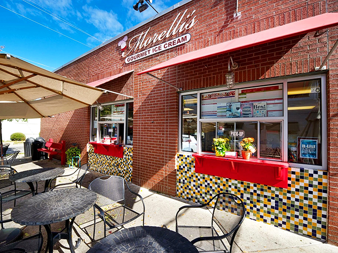 Scoop dreams are made of these! Morelli's inviting exterior is like a siren call to dessert lovers everywhere.