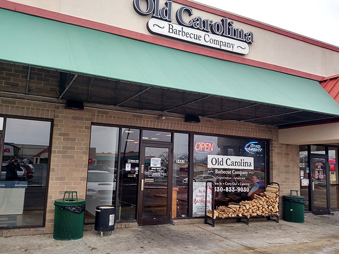 Brick facade meets BBQ paradise. It's like the Emerald City for meat enthusiasts &ndash; follow the smoky road!