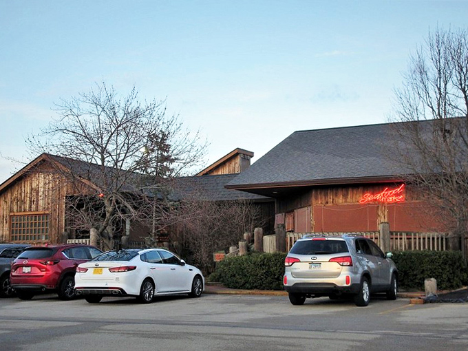 Warm woods and hot plates – The Fish House serves up comfort food with a splash of the sea.