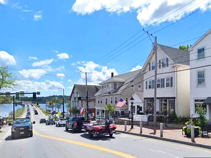 Where time slows down and charm speeds up. Wiscasset's Main Street invites you to stroll, shop, and savor coastal living.