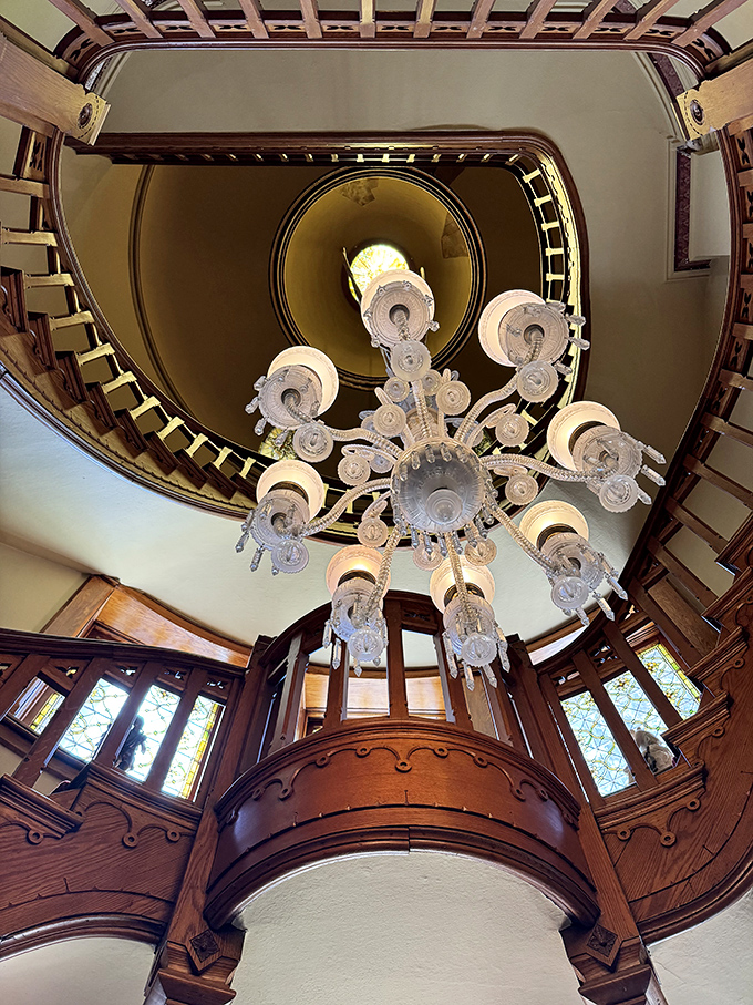 Stairway to heaven? Nope, just the Ellwood's grand staircase. But with that chandelier, it's a close second!