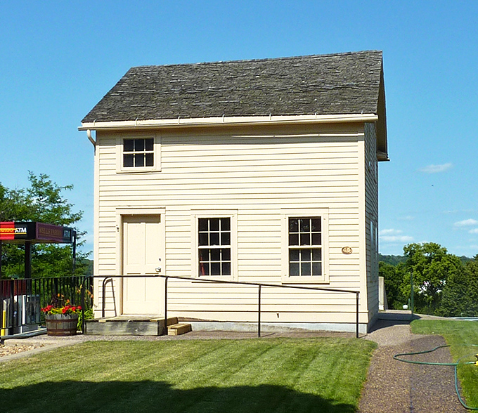 The Kiesling House: A slice of 19th-century life, minus the cholera. This quaint abode is so authentic, you'll half-expect Laura Ingalls to pop out and offer you some cornbread.