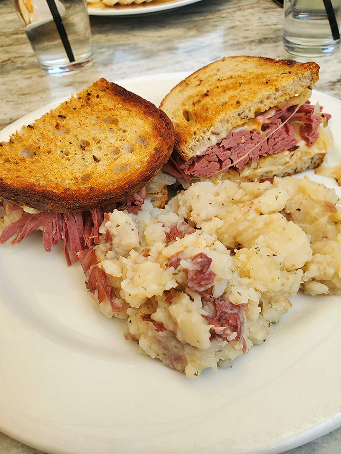 A Reuben so good, it might just spark an international incident. Paired with German potato salad, it's a plate of pure, unadulterated comfort.