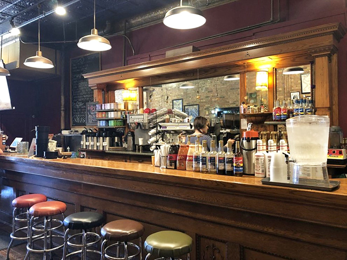 At this bar, the spirits are high and the coffee's flowing. It's where Hemingway might've hung out, if he'd had a penchant for lattes instead of daiquiris.