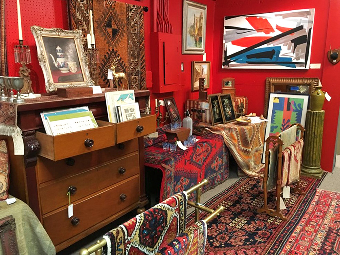 Feast your eyes on this kaleidoscope of colors and textures! It's like your eccentric great-aunt's attic, but with price tags.