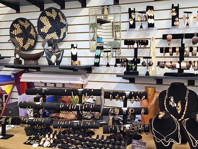 Bling's the thing! This jewelry display could make Mr. T blush, offering enough sparkle to light up a disco ball.