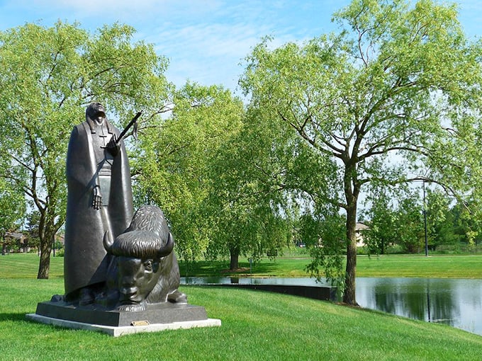 Serenity now! This tranquil scene could make even George Costanza relax. The perfect backdrop for Marshall Fredericks' monumental works.