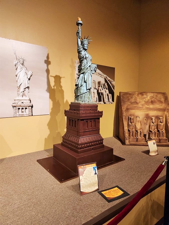 Lady Liberty never looked so delicious! This chocolate sculpture gives "the land of milk and honey" a whole new meaning.